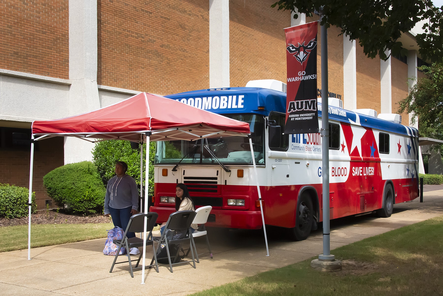 Warhawk Weekly 9-26: Shady Street service project; Durr Lecture - AUM